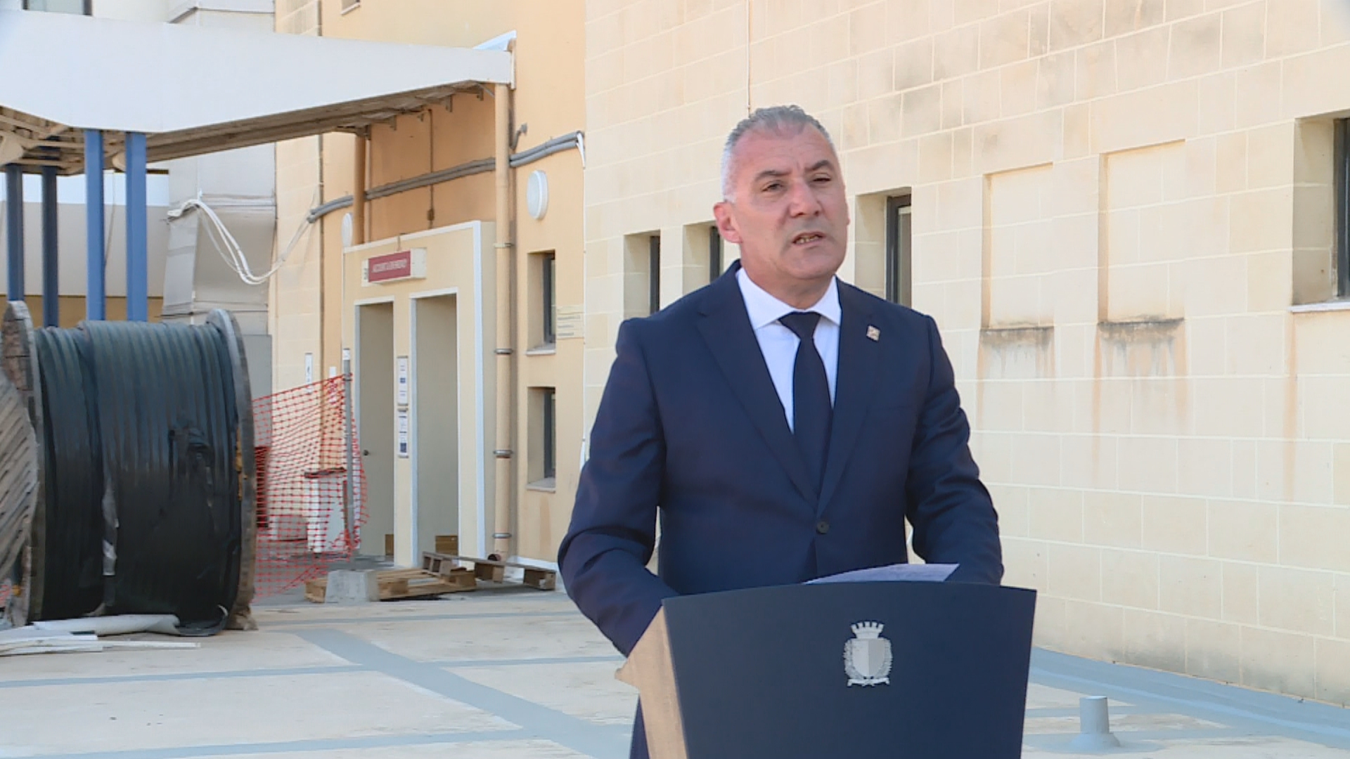 Beda x-xogħol biex titkabbar l-Emerġenza u tinbena Faċilità tal ...